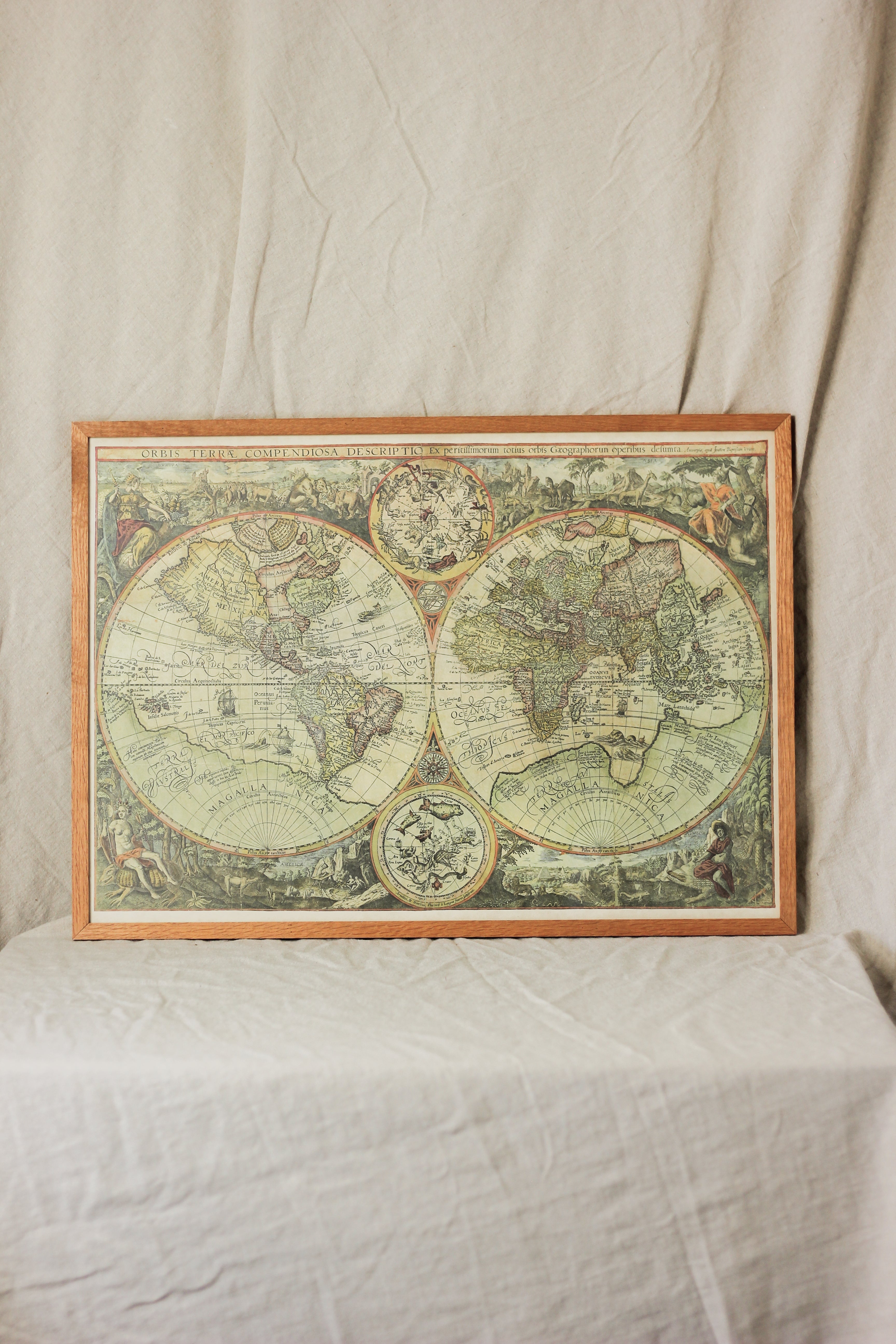 Orbis Terrae Compendiosa Descriptio, Vintage Print (Reproduction ...